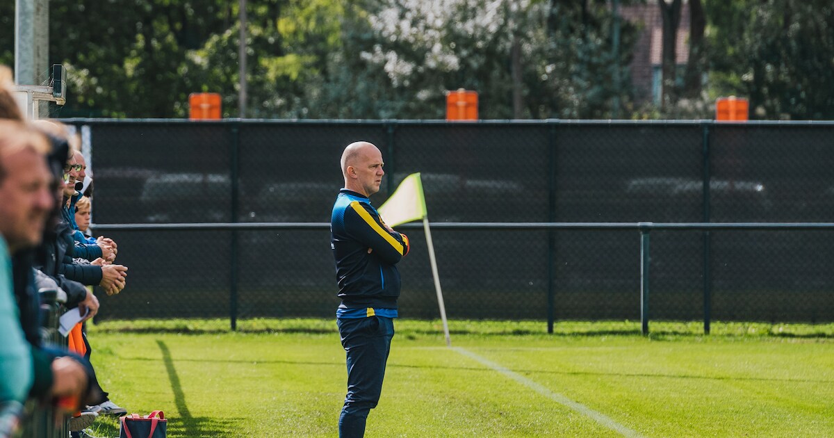 Coach Davy De Schryver (Merelbeke) optimistisch ondanks 2-1-nederlaag ...