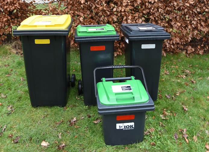 Grijze containers worden de norm bij IOK Afvalbeheer: alleen deksels ...