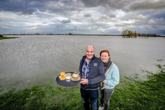 Terug naar de Westhoek, één jaar na de wateroverlast: “Zal ik ooit een ...