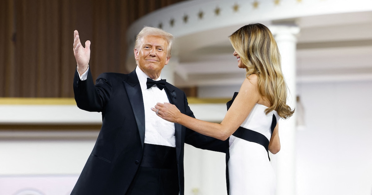 IN BEELD. Trump en first lady Melania dansen op inauguratieballs ...
