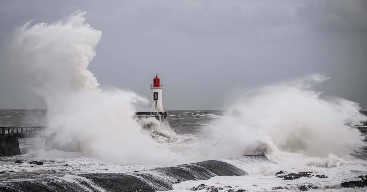 Hevige wind en veel regen teisteren delen van Frankrijk | Buitenland ...