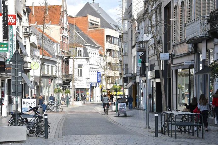 MIJN STAD. Het Roeselare van uitgever Lode Baele: “De samenhorigheid ...