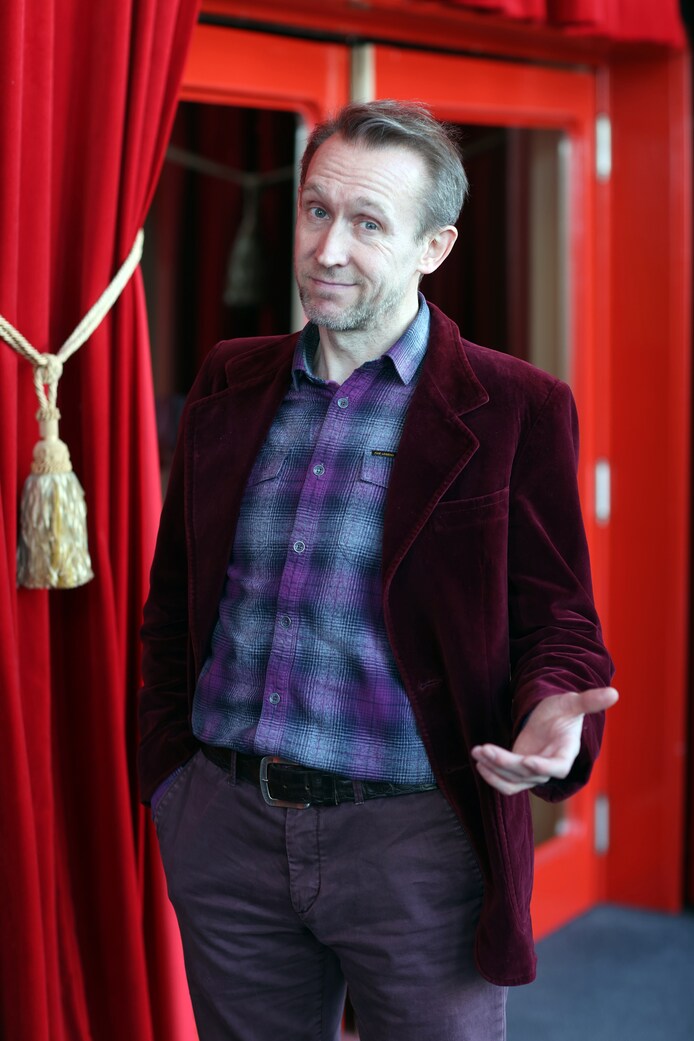 Internationale acrobaten, dragqueens én showgirls: Cabaret en variété ...