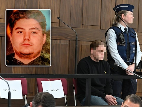 En dan laat deskundige plots stroomstootwapen knetteren in assisenzaal ...