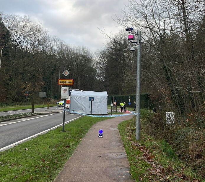 Meisje (14) op weg naar school overleden na aanrijding door bus in ...