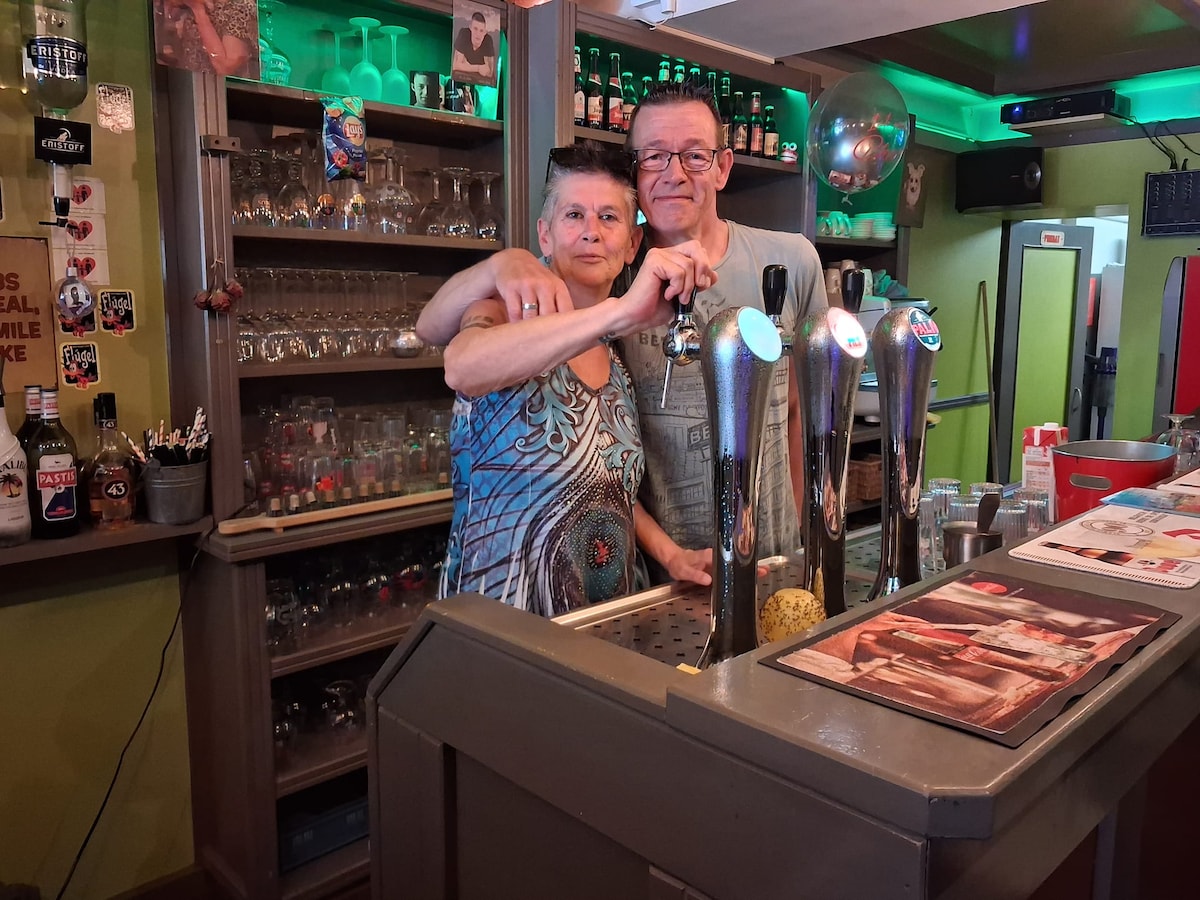Uitbaters café Cheers willen wat gas terugnemen en zoeken geschikte ...