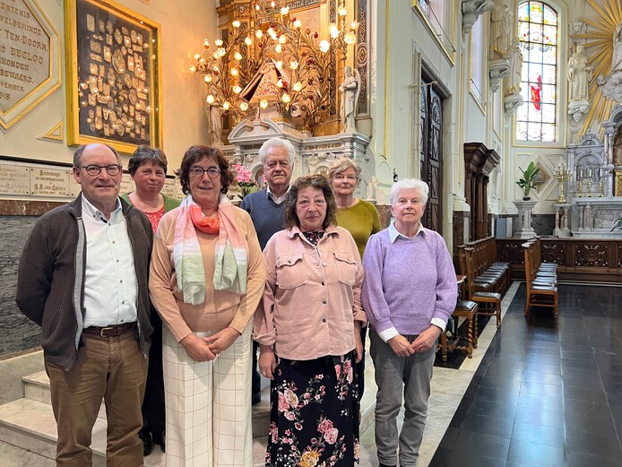 Mariabeeldje Onze-Lieve-Vrouw-ten-Doorn viert 575ste verjaardag | Eeklo ...