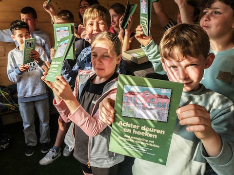 “Ze hebben honger naar verhalen schrijven”: leerlingen duiken in ...