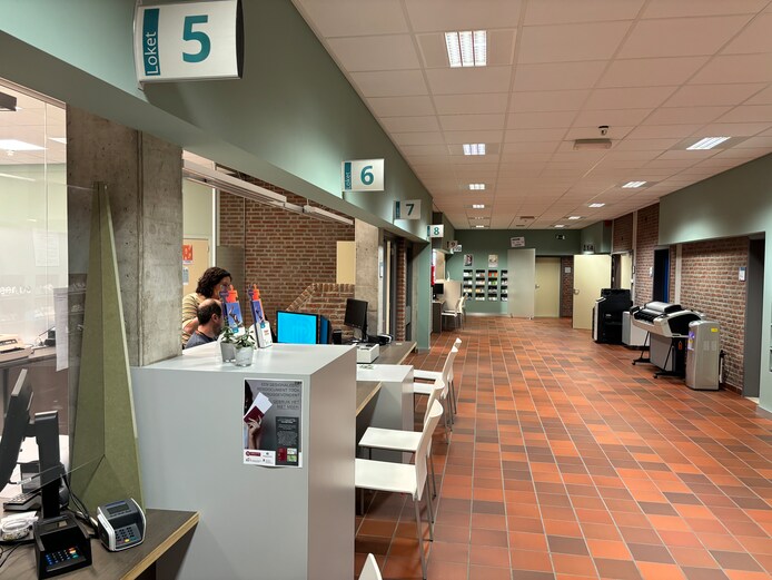 Stad Peer start Burgerbalie op: haal je ID, rijbewijs of reispas op ...