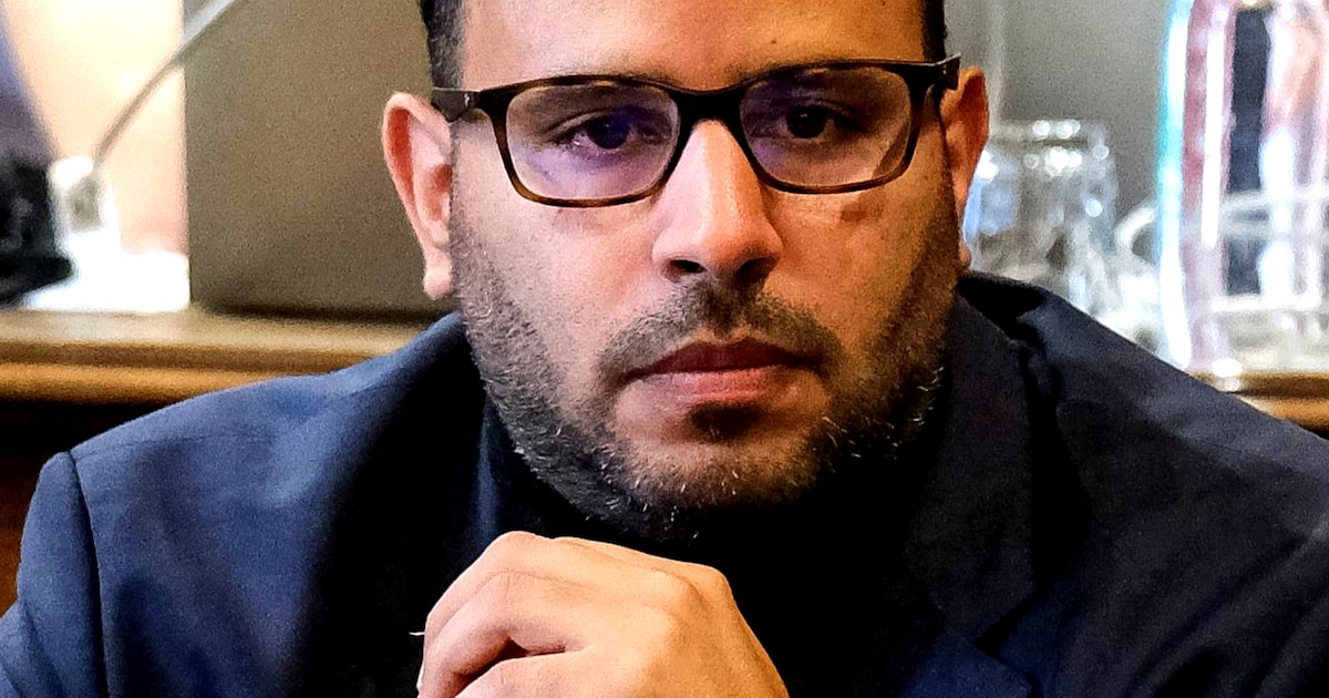 “Zeg ze nog voor de verkiezingen dat ze hun sociale woning krijgen en ...