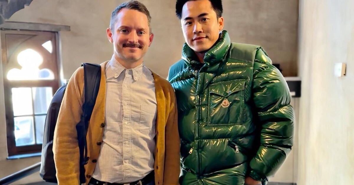 Influencer en kok Kua (32) botst op weg naar het ontbijtbuffet op zijn ...