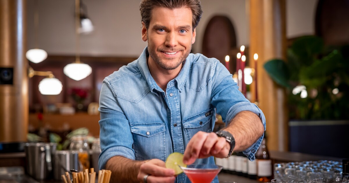‘First Dates’-barman Bram kiest voor een carrièreswitch: “Ik ben vanaf ...