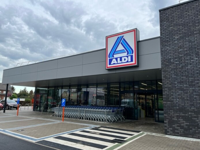 Aldi opent nieuwe winkel aan Bredabaan: groter en extra personeelsleden aangeworven | Wuustwezel ...