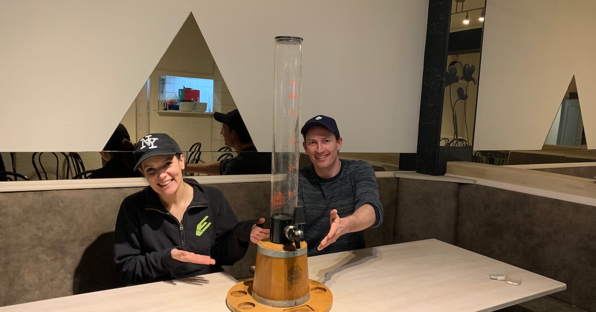 Het stof gaat van café Larock: Saskia en Kevin zijn nieuwe uitbaters ...