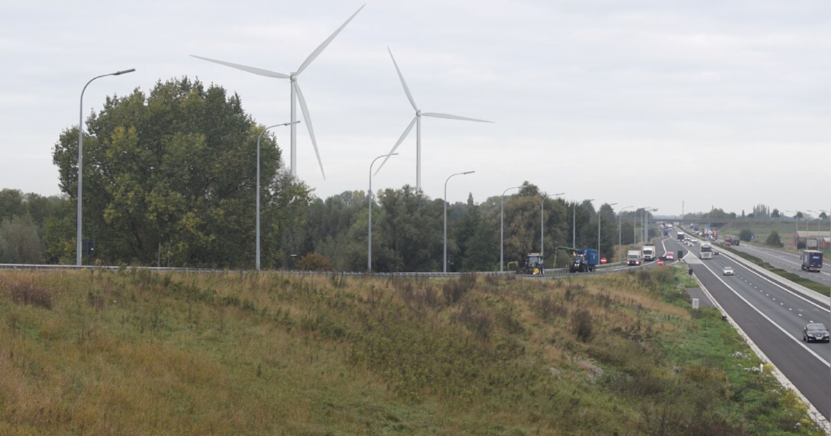 Lichtervelde nog altijd niet gewonnen voor windmolens langs E403: “Als ...