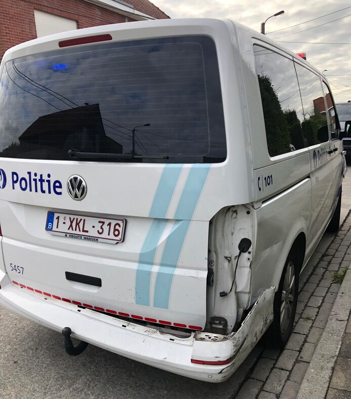 Chauffeur van vluchtwagen die door politie beschoten werd, was ...