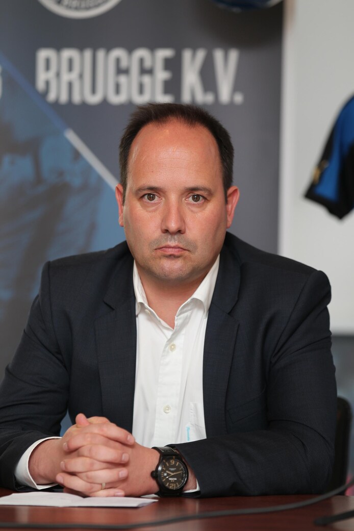 Anderlecht grijpt net voor play-offs in: David Hubert ontslagen, Besnik ...