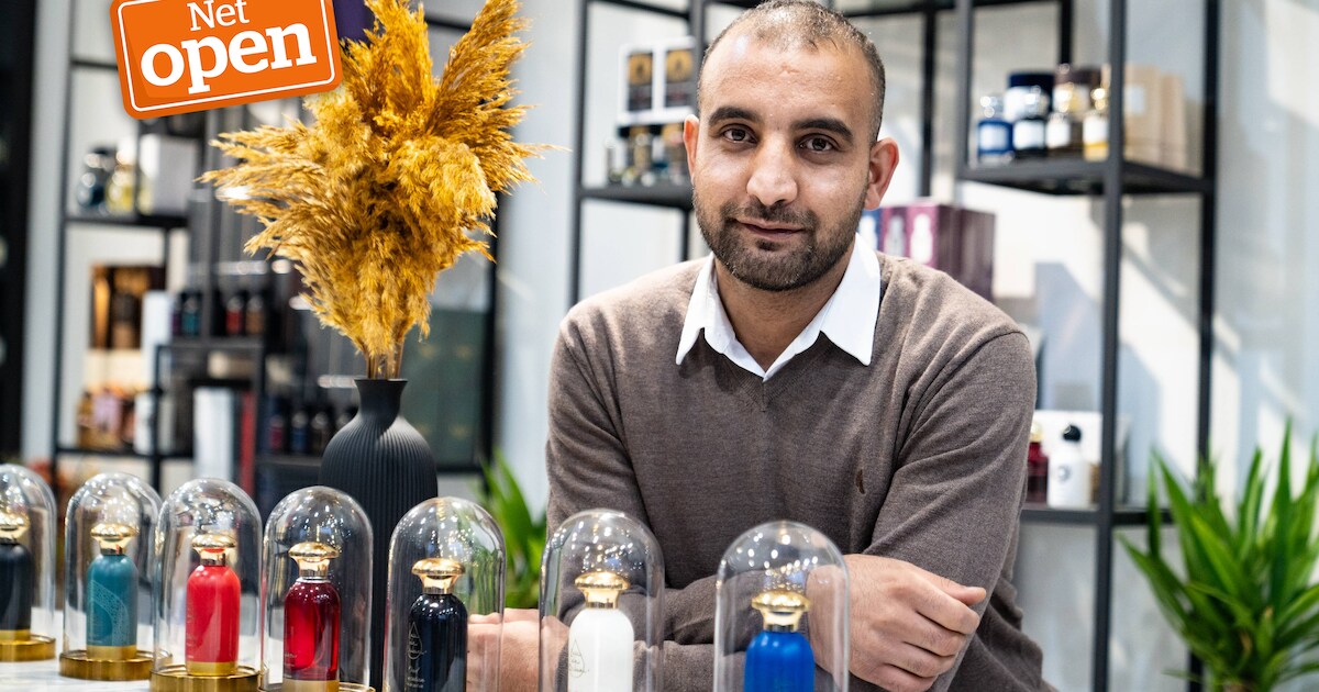 NET OPEN. Nasir Ahmad Matin (29) brengt de geur van Dubai naar de ...