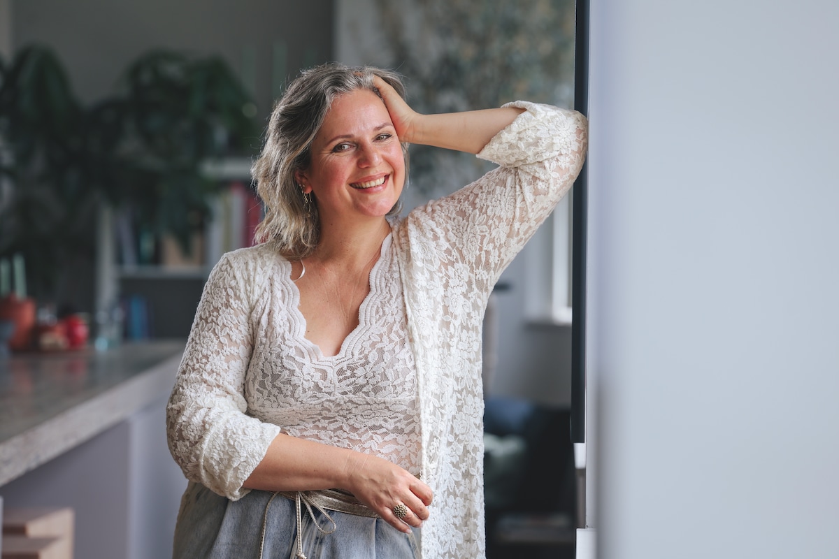 Naast ‘Familie’- actrice heeft Caroline Maes (49) nog 3 andere beroepen ...