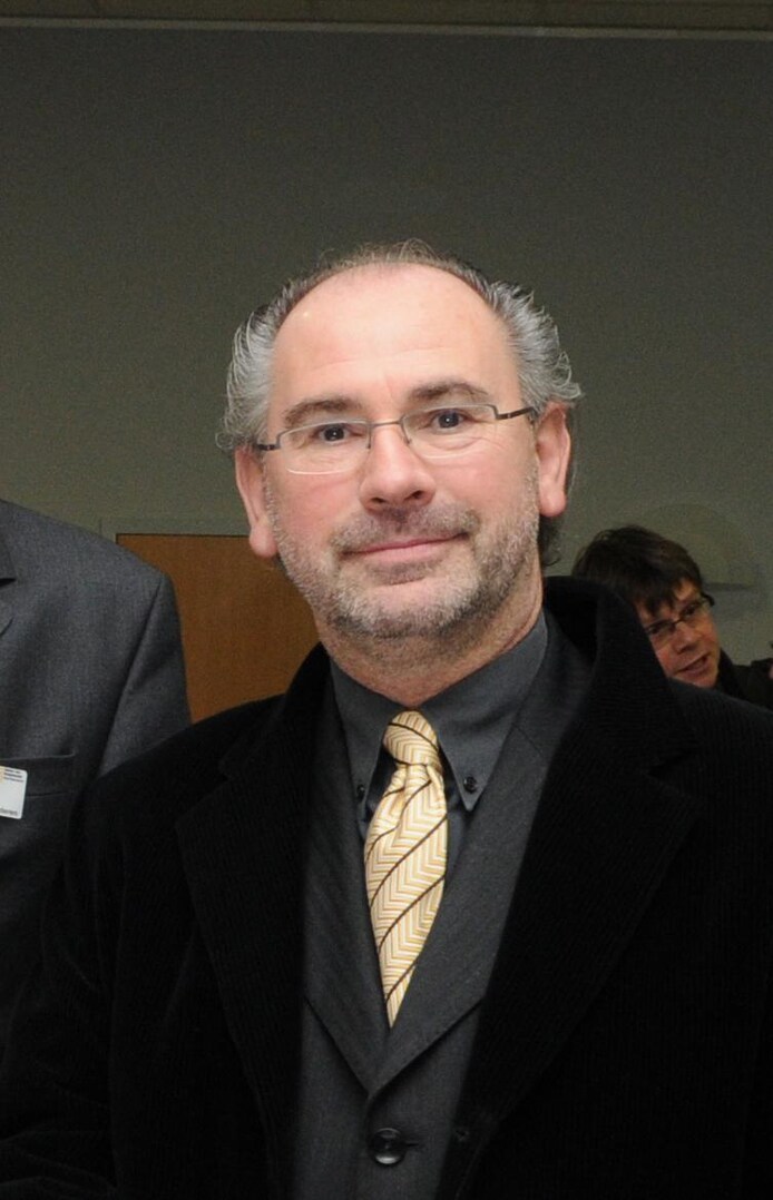 Eerherstel voor burgemeester Danny Claeys | Nazareth | hln.be