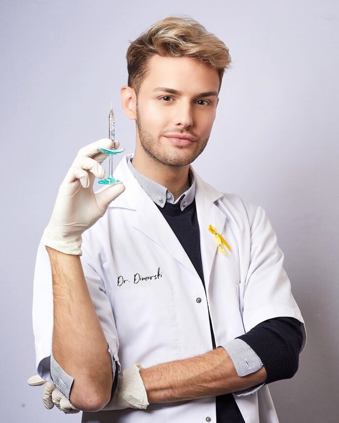 Na verstrakking kaaklijn plant Fabrizio nieuwe ingreep: “Om de zoveel tijd ga ik langs kliniek ...