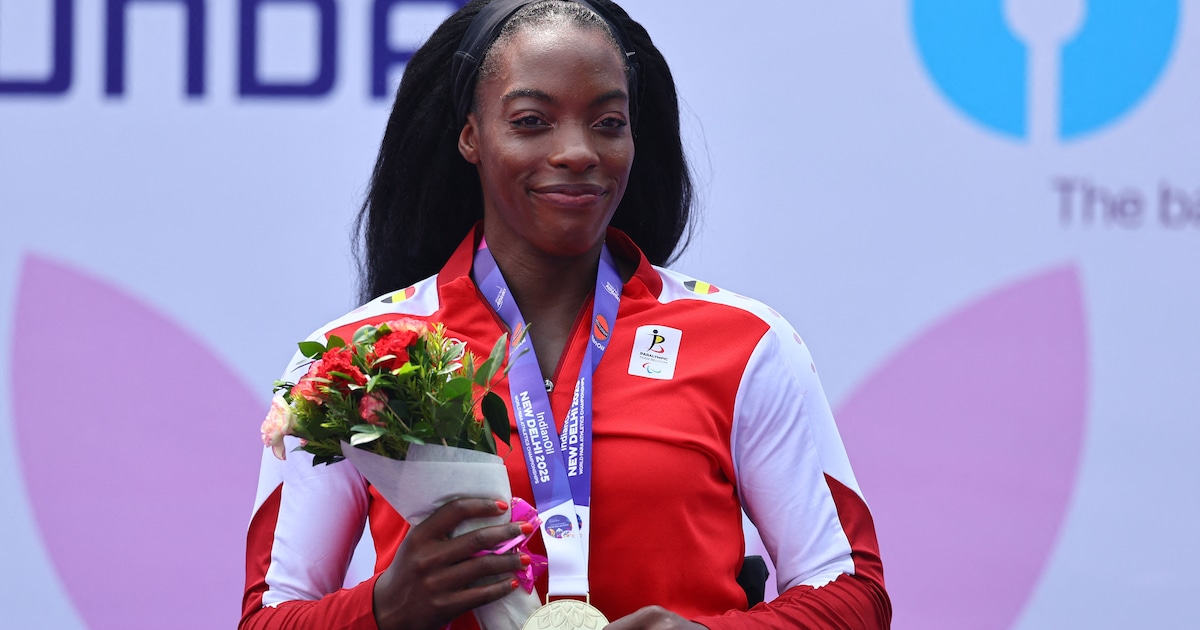 Haar tweede wereldtitel: Léa Bayekula verovert ook goud op 400 meter op ...