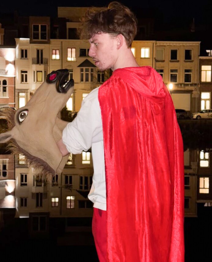 Tyvano (19) zorgt voor lokale humor op Instagram met ‘t Ros Meme: “Ik ...