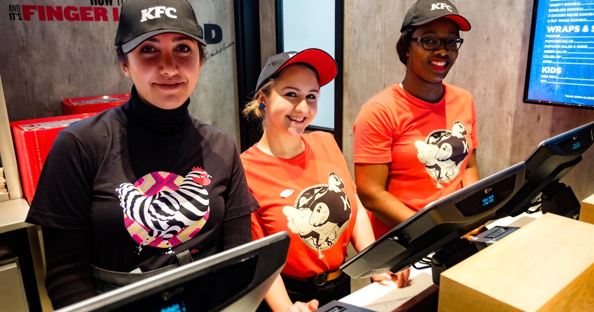 Kentucky Fried Chicken opent nieuwe vestiging aan Witte Molen (als ...