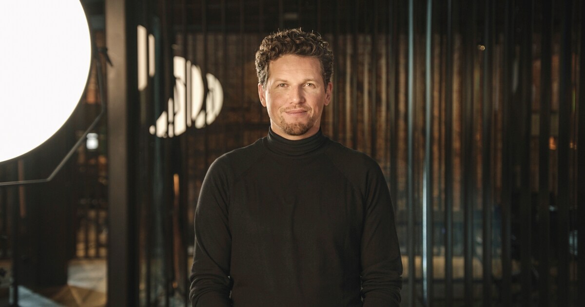Commedian Michael Van Peel komt naar cultuurcentrum | Regio | HLN.be