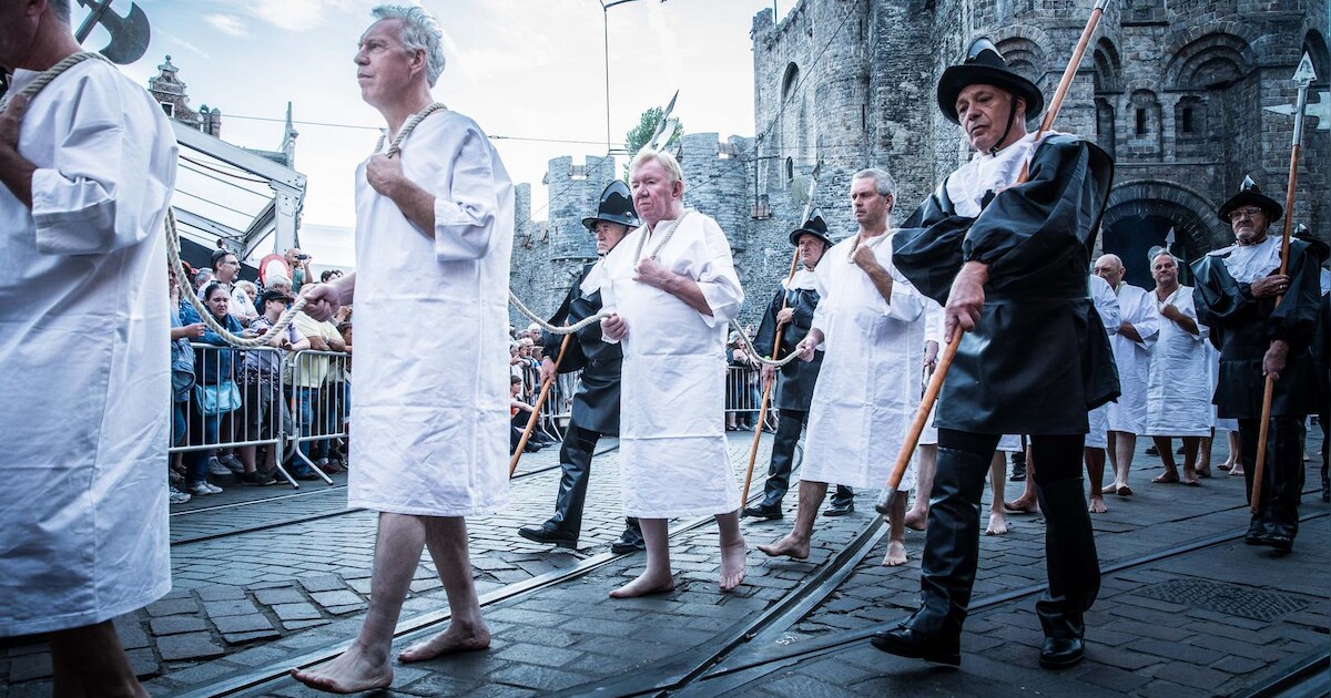 45ste Rondgang der Stroppendragers | Gent | HLN.be