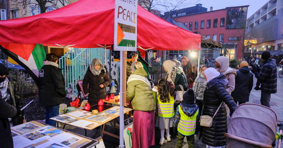 Platform Palestina Solidariteit houdt stille wake | Kortrijk | HLN.be