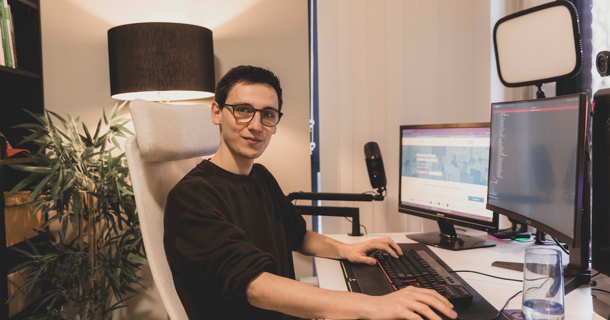 Ethisch hacker Robbe (25) waarschuwt voor ChatGPT en Claude: “Wat je ...