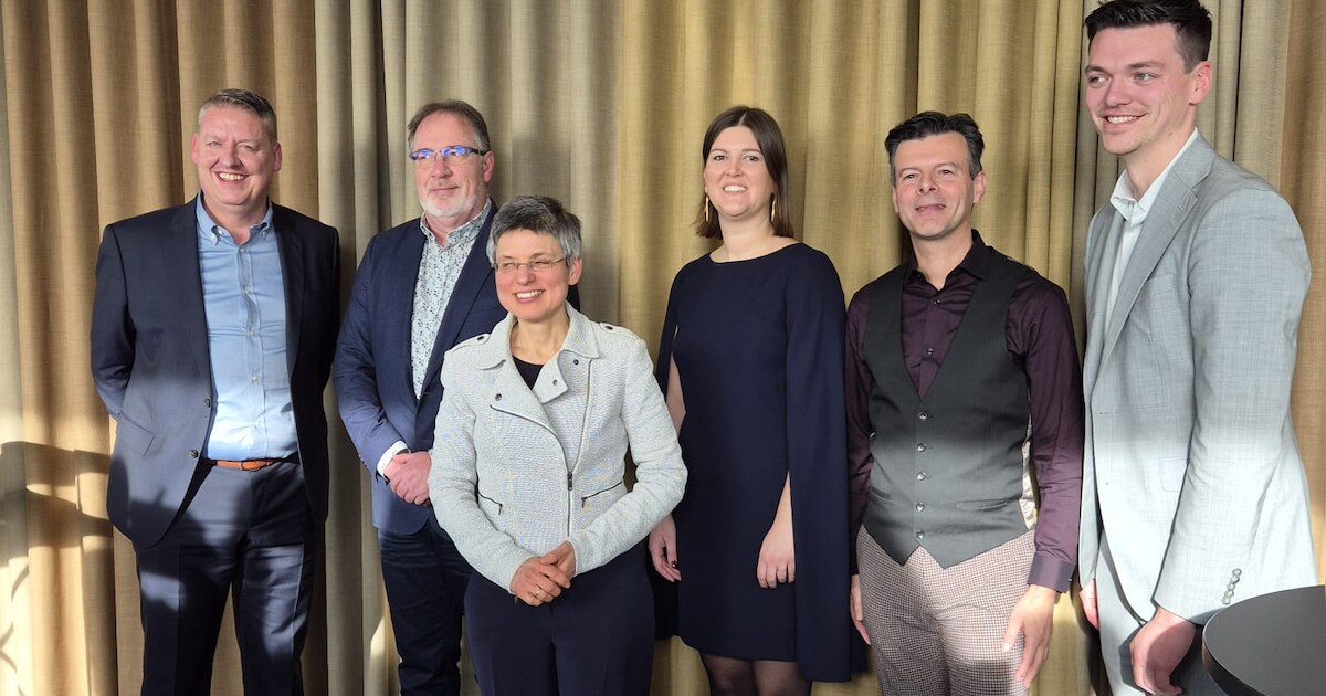 Burgemeesters leggen eed af bij gouverneur Cathy Berx | Gemeentepolitiek Bonheiden | hln.be