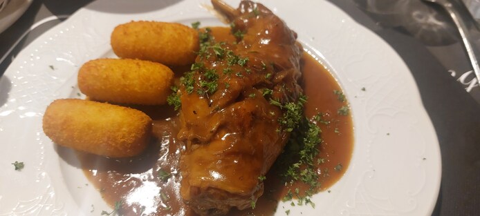 RESTOTIP. Restaurant Afspanning De Jaeger in Lede: lekker smullen in ...