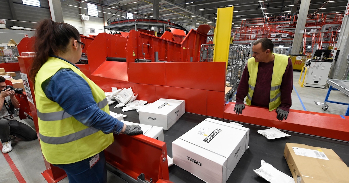 Eindejaarsrecord voor bpost: 440.000 pakjes per dag, 1.900 tijdelijke ...