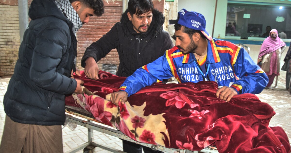 Ruim 120 doden bij reeks aanvallen van se­pa­ra­tisten in Pakistaanse ...