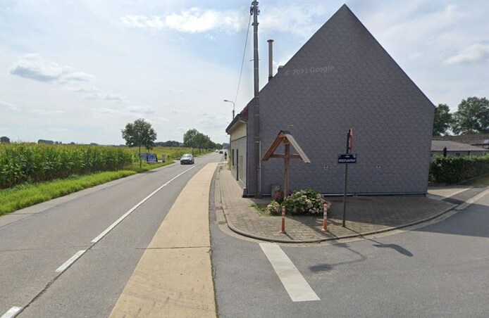 Hoekpand op Bosmolens verdwijnt om gevaarlijke bocht veiliger te maken | Izegem | hln.be