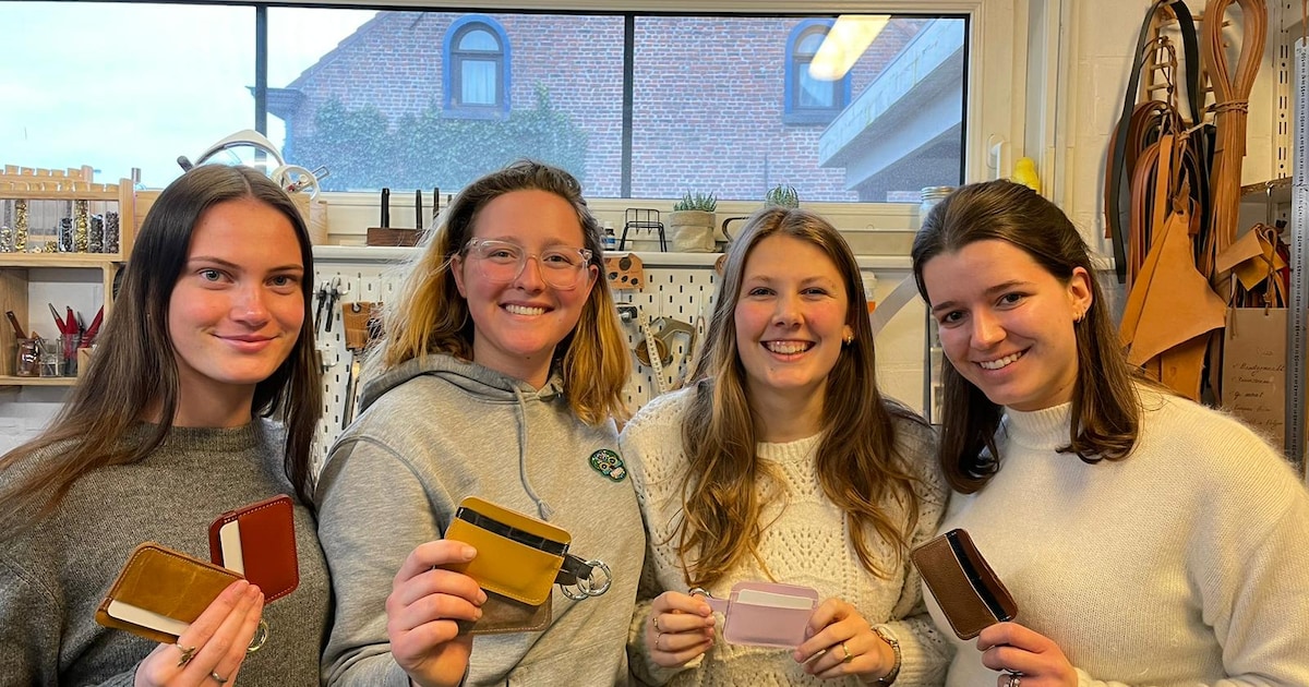Studentes lanceren lederen kaarthoudertjes met start-up ‘Pochette’: “We ...