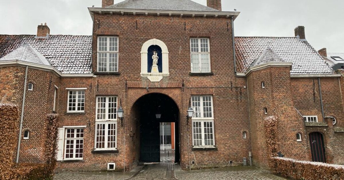 Poortgebouw van begijnhof wordt in oorspronkelijke glorie hersteld ...