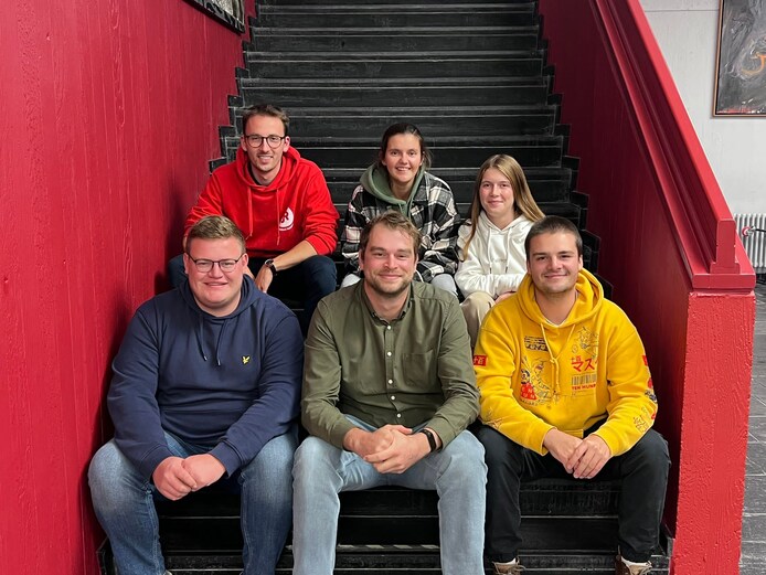 Jeugdraad heeft nieuw bestuur | Waregem | hln.be