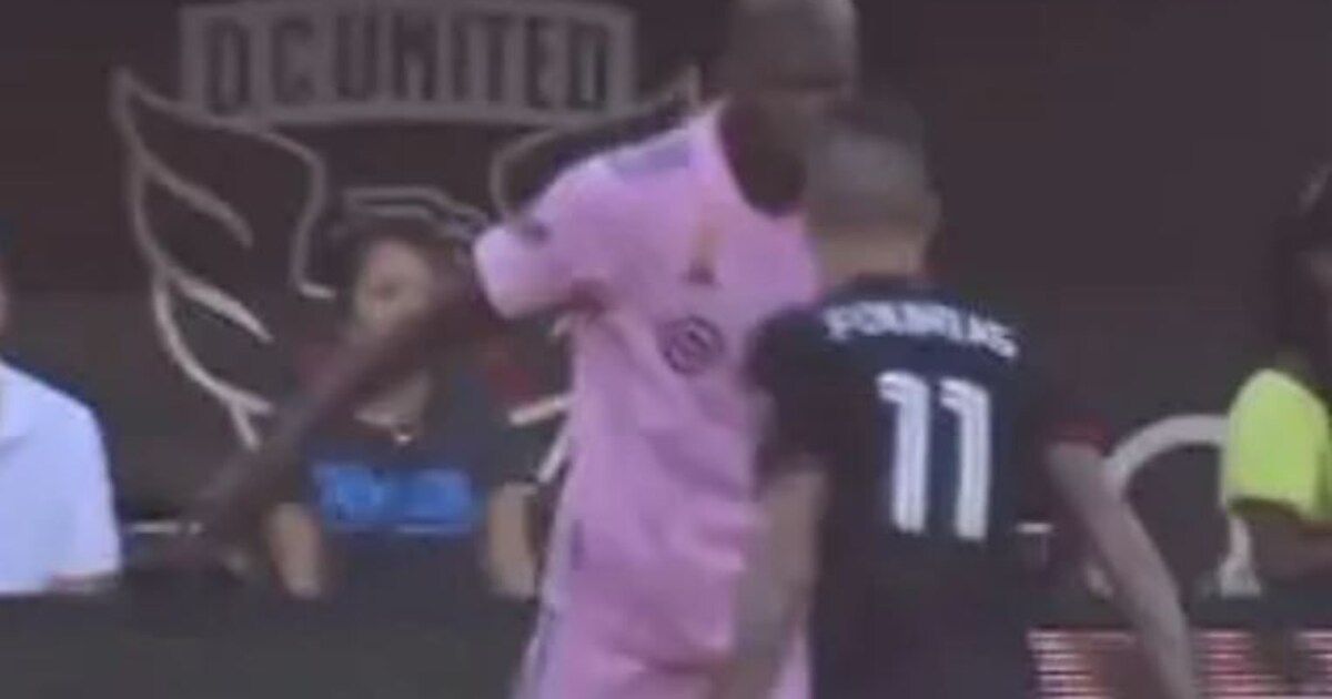 Ophef in Amerika: Wayne Rooney wisselt ploegmaat van Benteke na ...