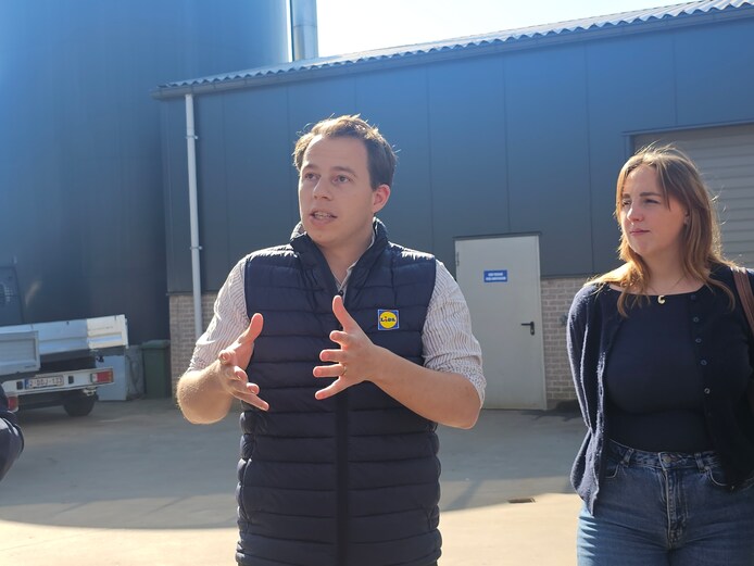 KIJK. Het aspergeseizoen is weer volop gestart: “We zijn een uitstervend ras want het is ...