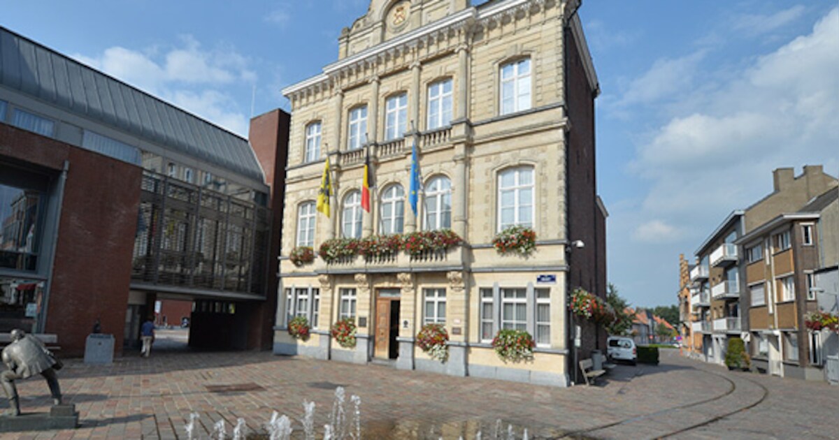 ‘Mars voor rechtvaardigheid’ aan stadhuis van Tielt: “Onrechtvaardig ...