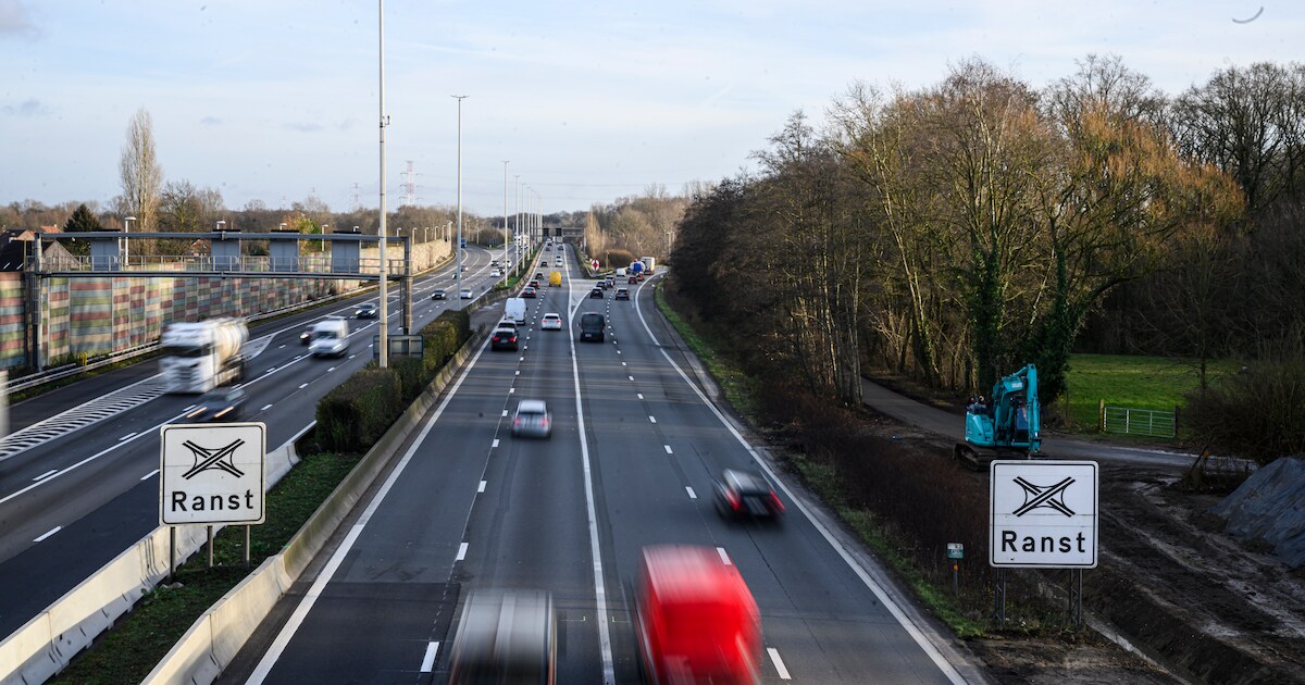50 minuten file op E313 naar Antwerpen door ongeval in Ranst | Ranst ...