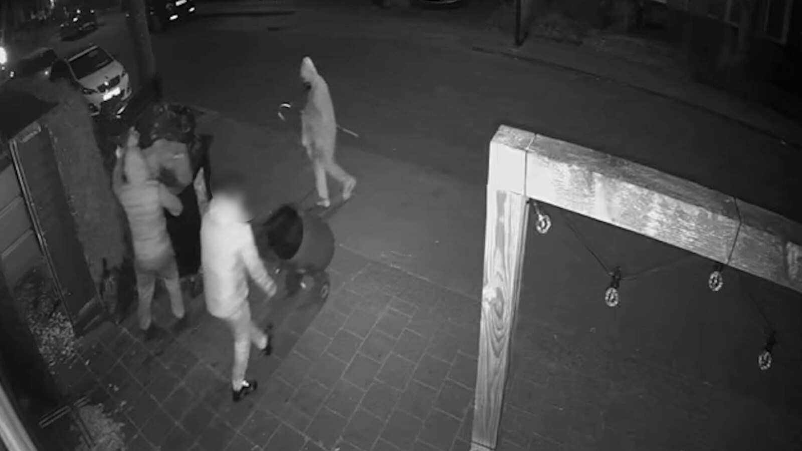 KIJK. Nederlandse dieven op heterdaad betrapt terwijl ze 600 liter ...