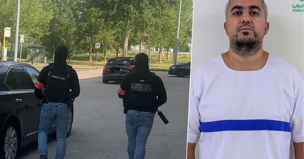 Veel agenten, helikopter boven gevangenis én foto voor opstijgen: zo ...