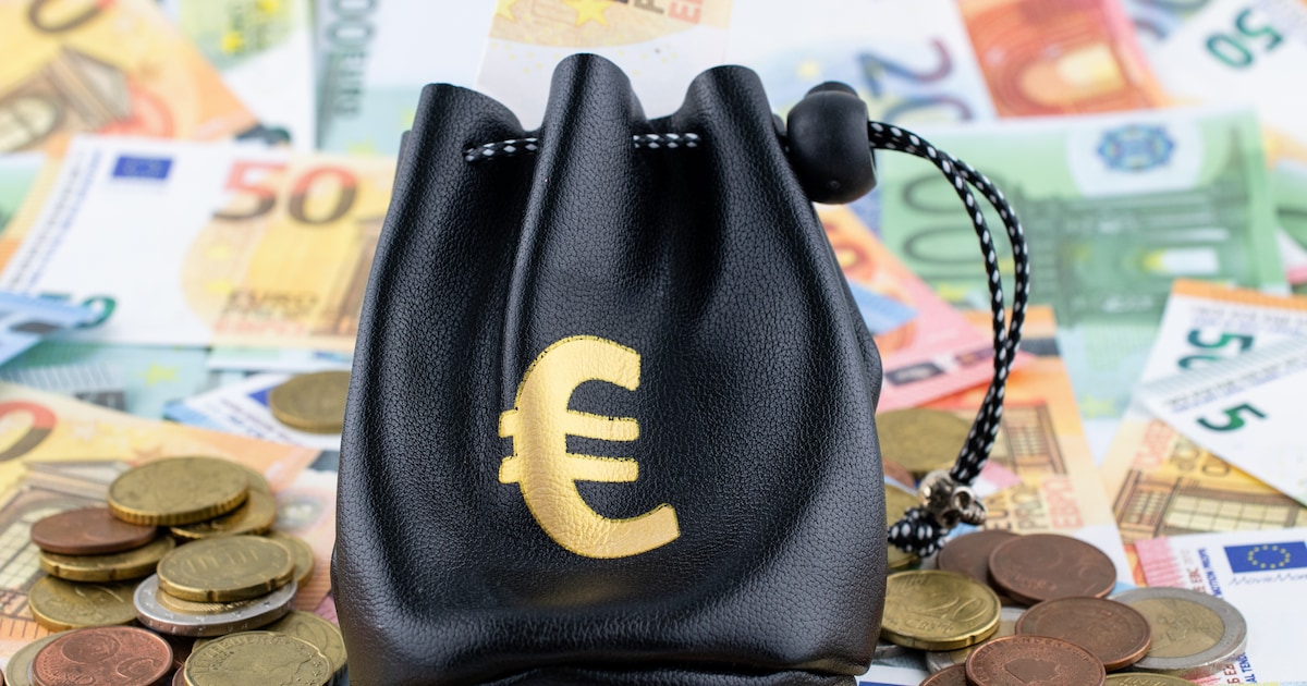 Je bank moet straks melden hoeveel er op je rekening staat: wie krijgt ...