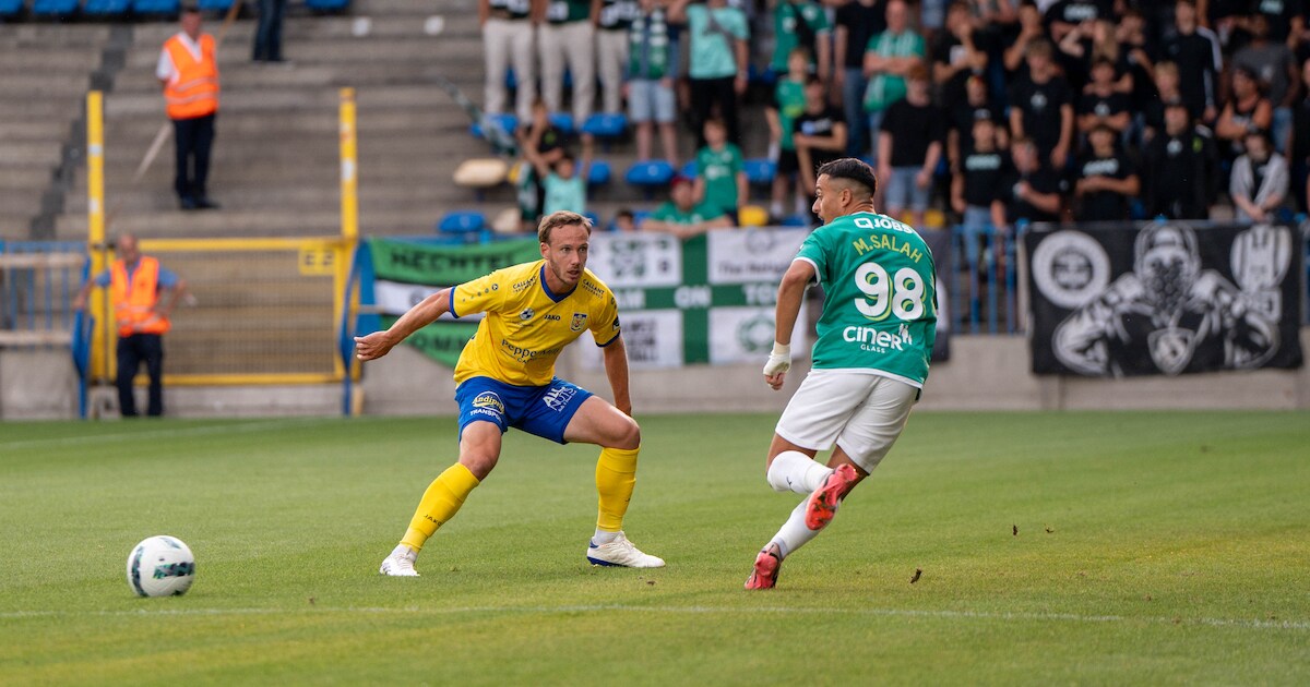 Na tien (!) maanden blessureleed is Alexander Corryn weer voetballer ...