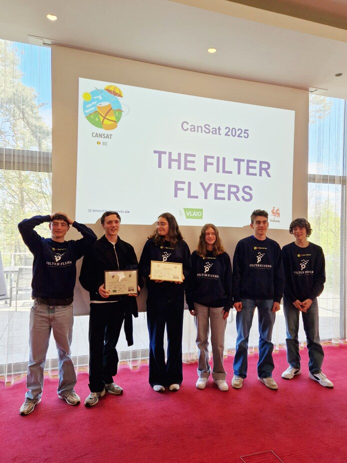 Team van KA Beveren wint finale van CanSat met zelfgemaakt ...
