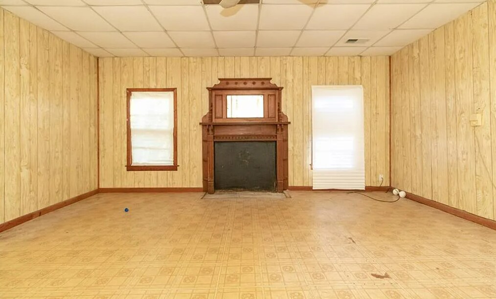 BINNENKIJKEN. Joyce Byers achterna: huis uit ‘Stranger Things’ staat te ...